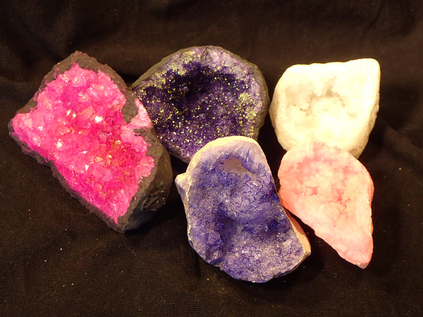Geodes Rainbow - Dyed, Halve [Minerals Crystals & Gemstones - Natural ...